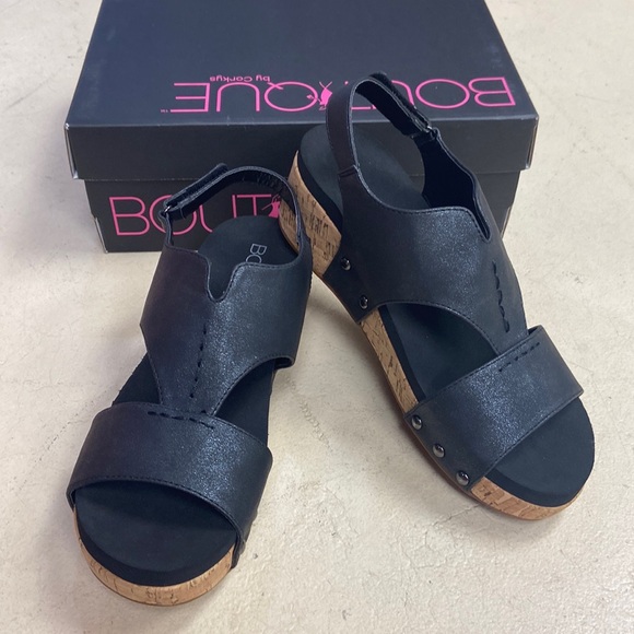 Corkys | Shoes | Corkys Black Refreshing Wedges | Poshmark